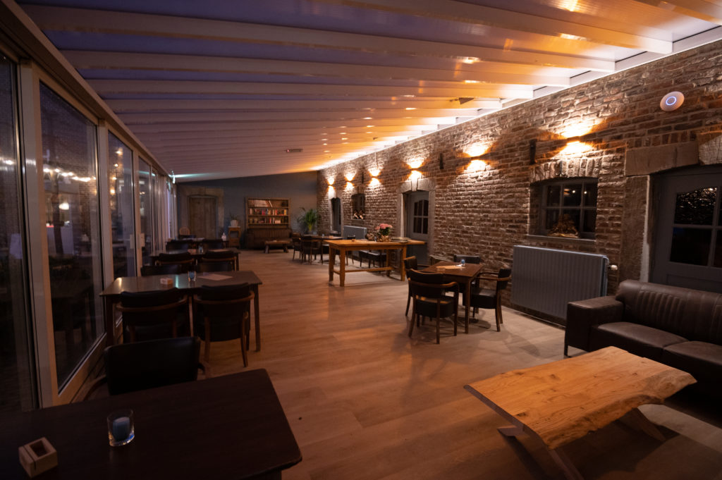 Hoeve-Serre-Terras – De Laethof